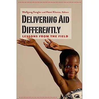 博客來-Delivering Aid Differently: Lessons from the Field