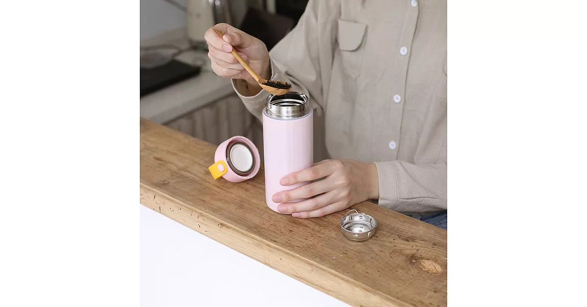 博客來-AKS｜莫蘭迪提手保溫瓶450ml (蘭迪粉)