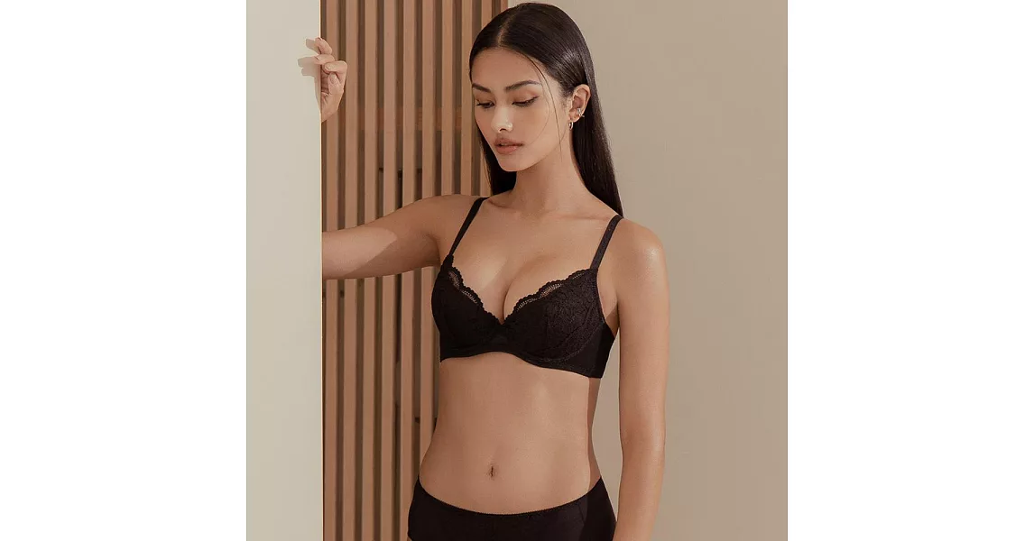 博客來-【曼黛瑪璉】包覆提托經典內衣C-F罩杯 36/80F 黑