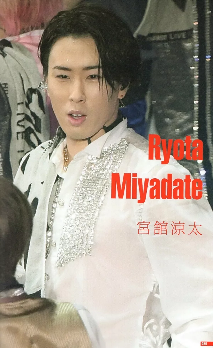 博客來-Snow Man寫真專集：Hyper Evolution！